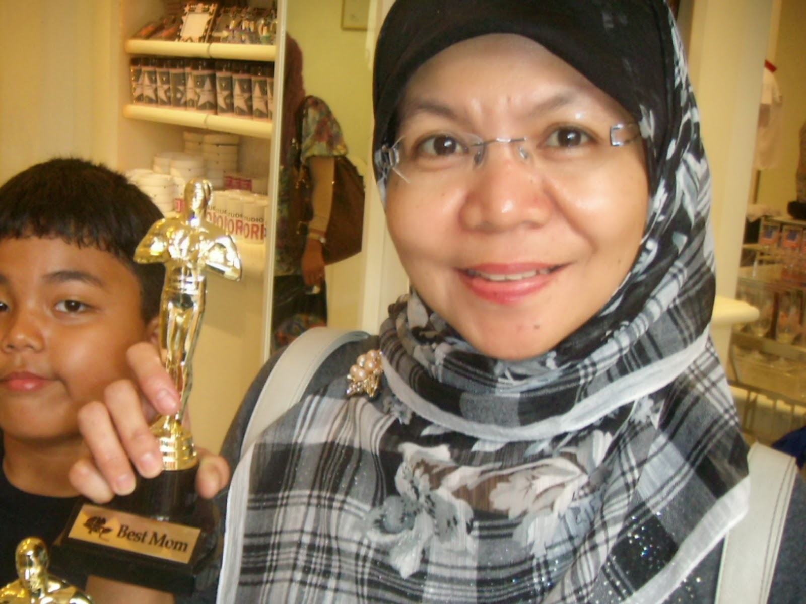 HOMESTAY ROEMAHKOE & DESTINI KU: NYIOR GADING PUNCAK MAHLIGAI 3 ...
