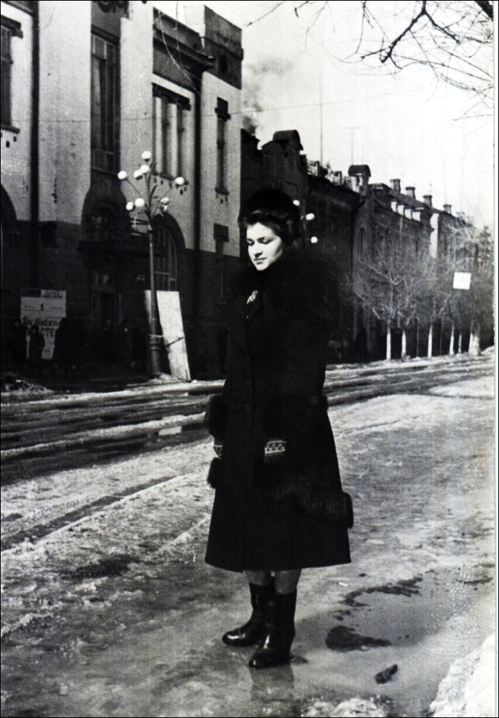 Women From the USSR: 45 Vintage Pictures That Show Their Nature Beauty ...