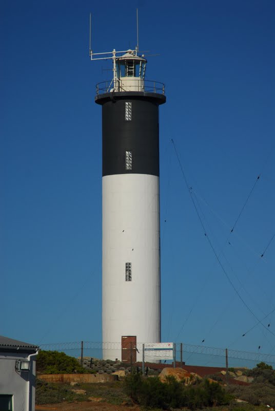 Postcards from a Small Planet: A weekend at the Doringbaai lighthouse