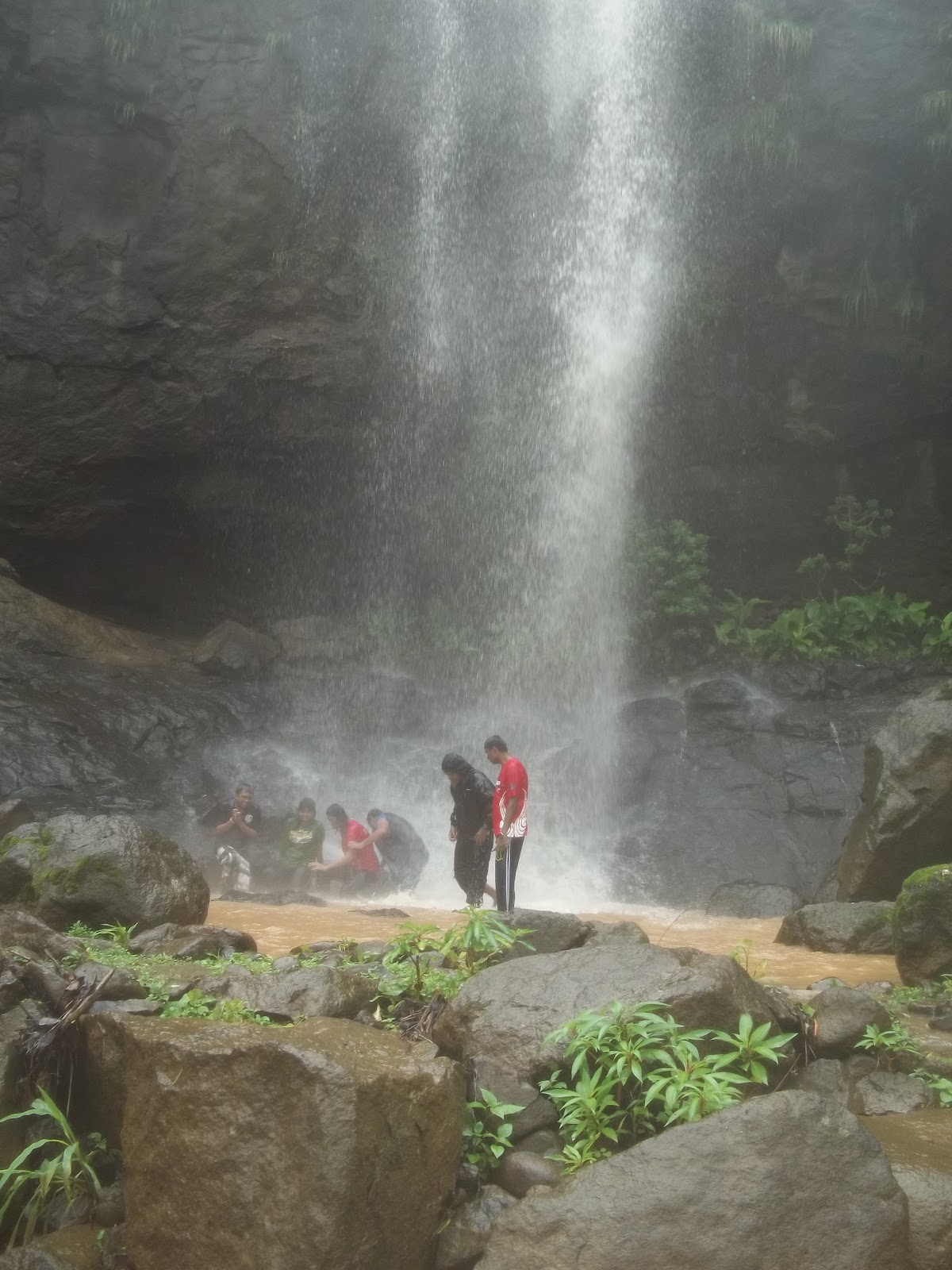 Wanderlust: Waterfall Rappelling at Dudhiware Waterfall (Lonavala)