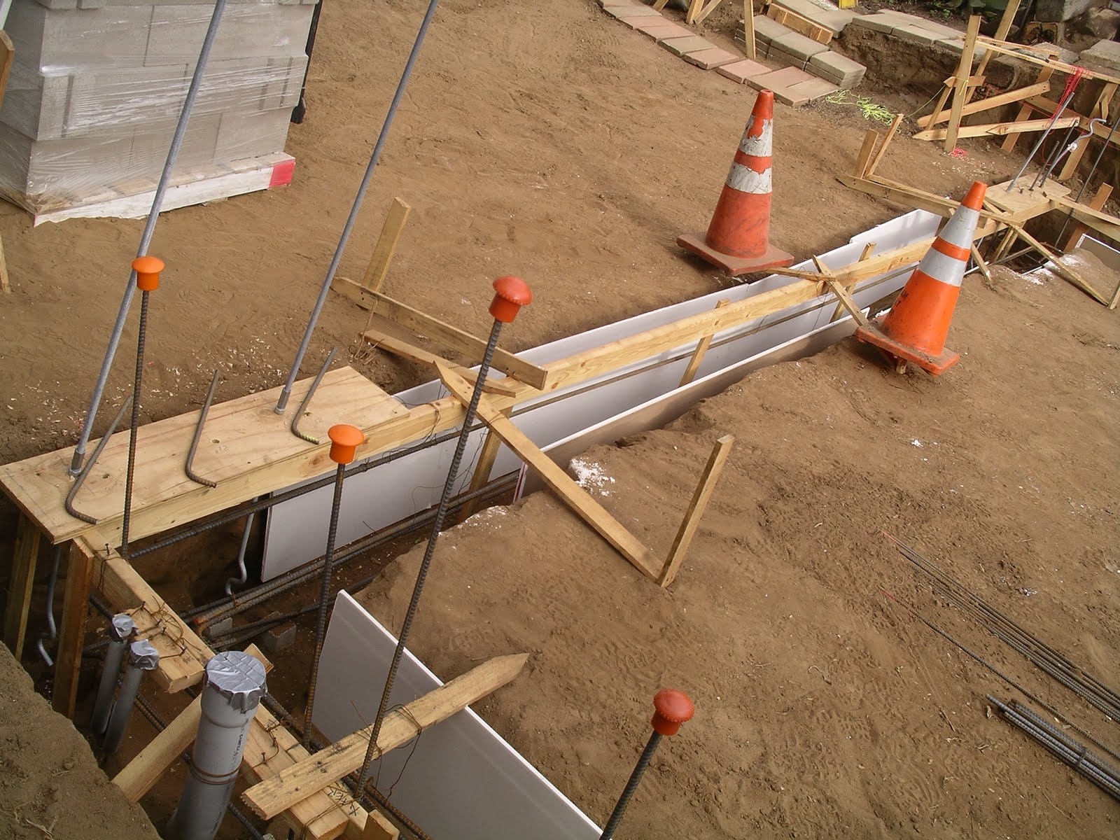 Home Remodeling Step By Step: Step 9 - Putting Steel in the Footing