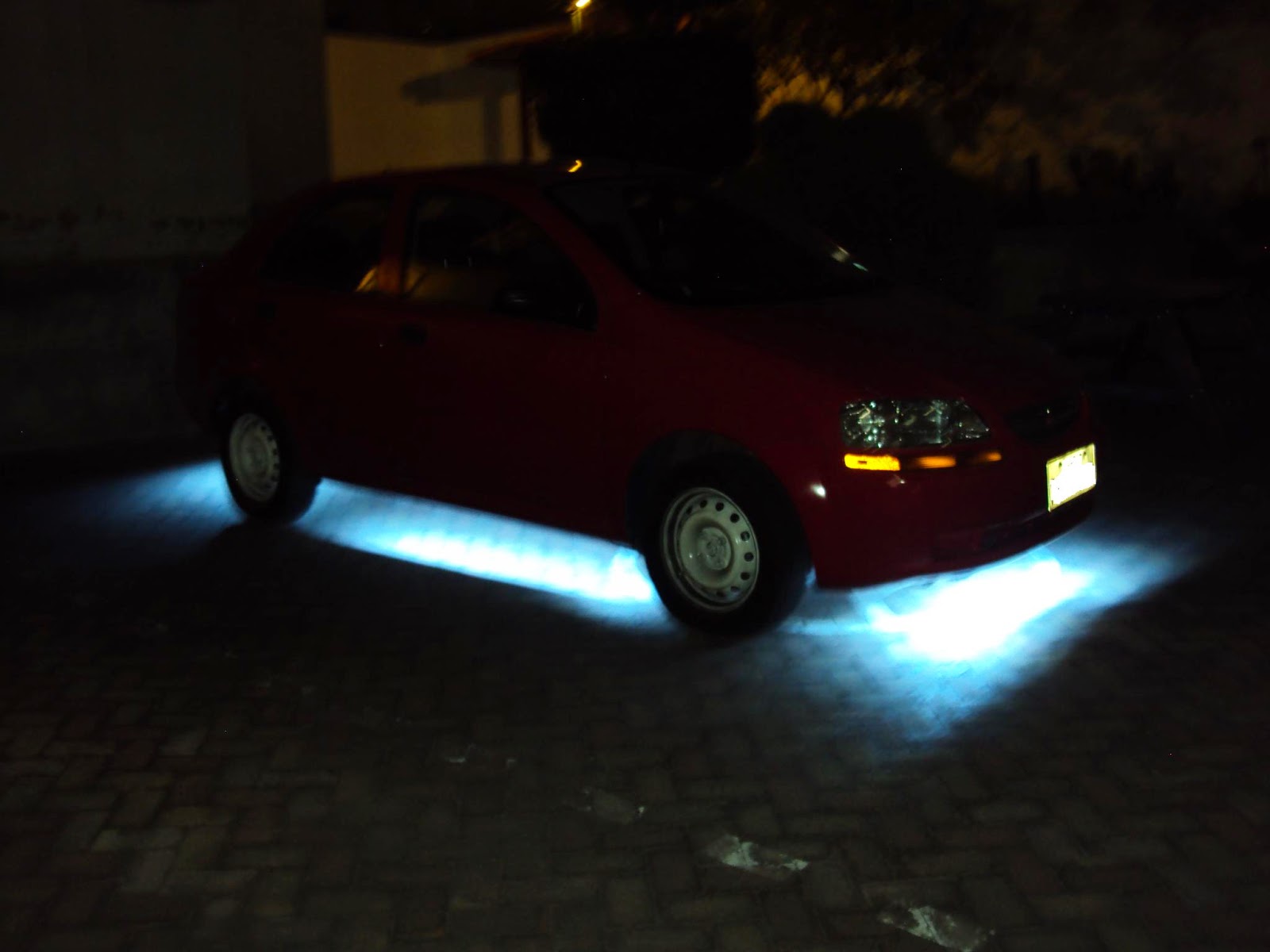 Tuning y Algo Mas: Under Lights ( luces led)