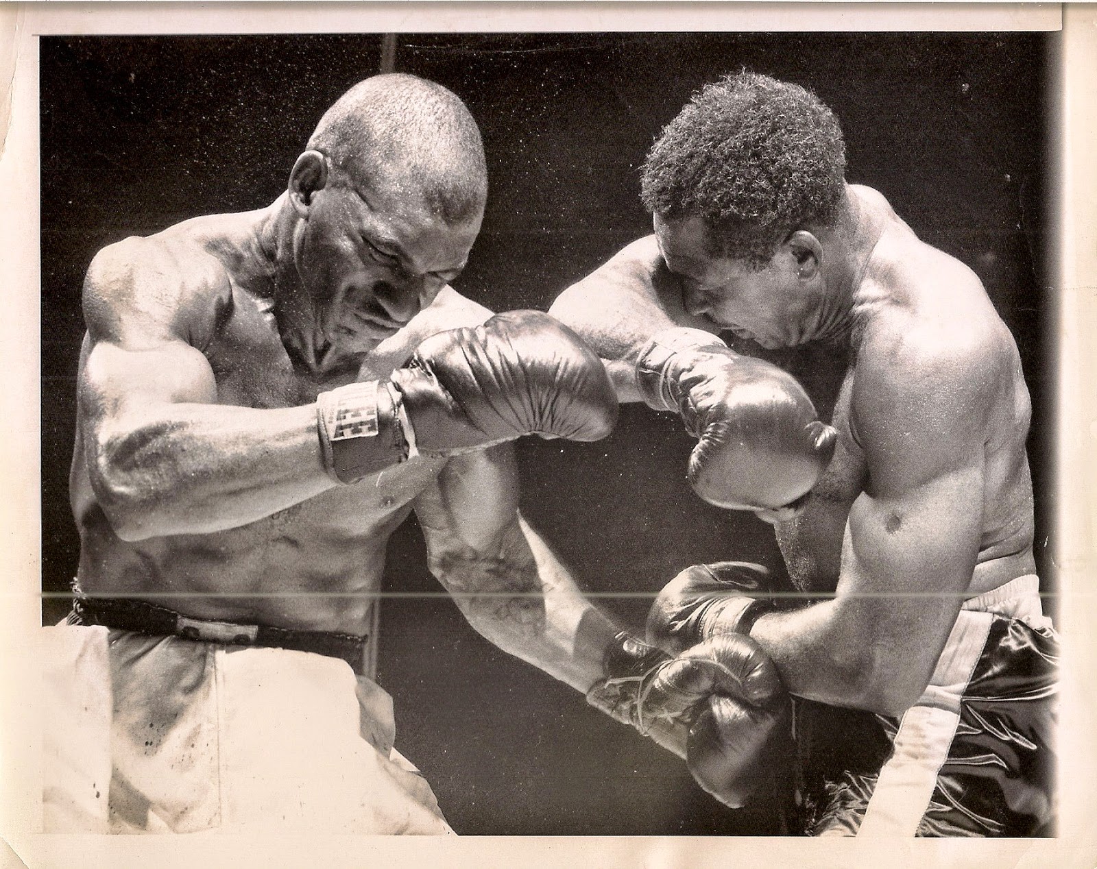 silvium antiques: Press Photo Harold johnson Boxer