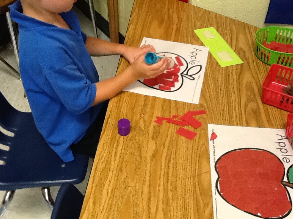 Mrs. Payton's Precious Kindergarteners: Apple Week & Friday Alphabet Hats