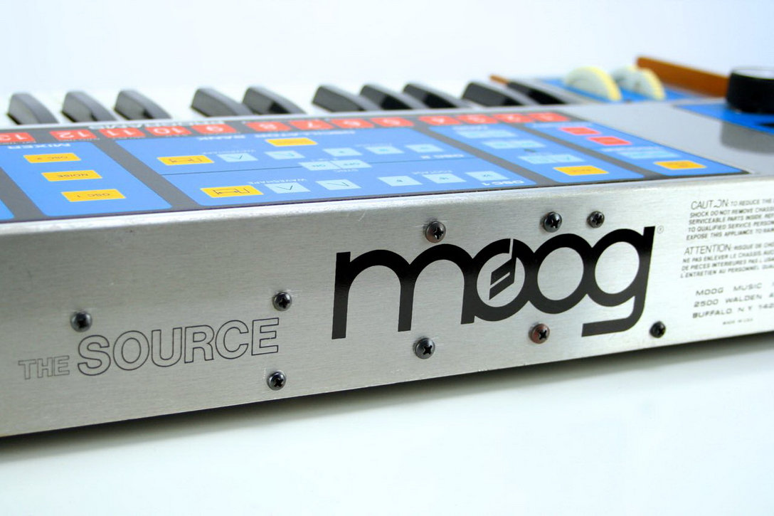 MATRIXSYNTH: STUNNING Vintage MOOG *The Source* SN 2145