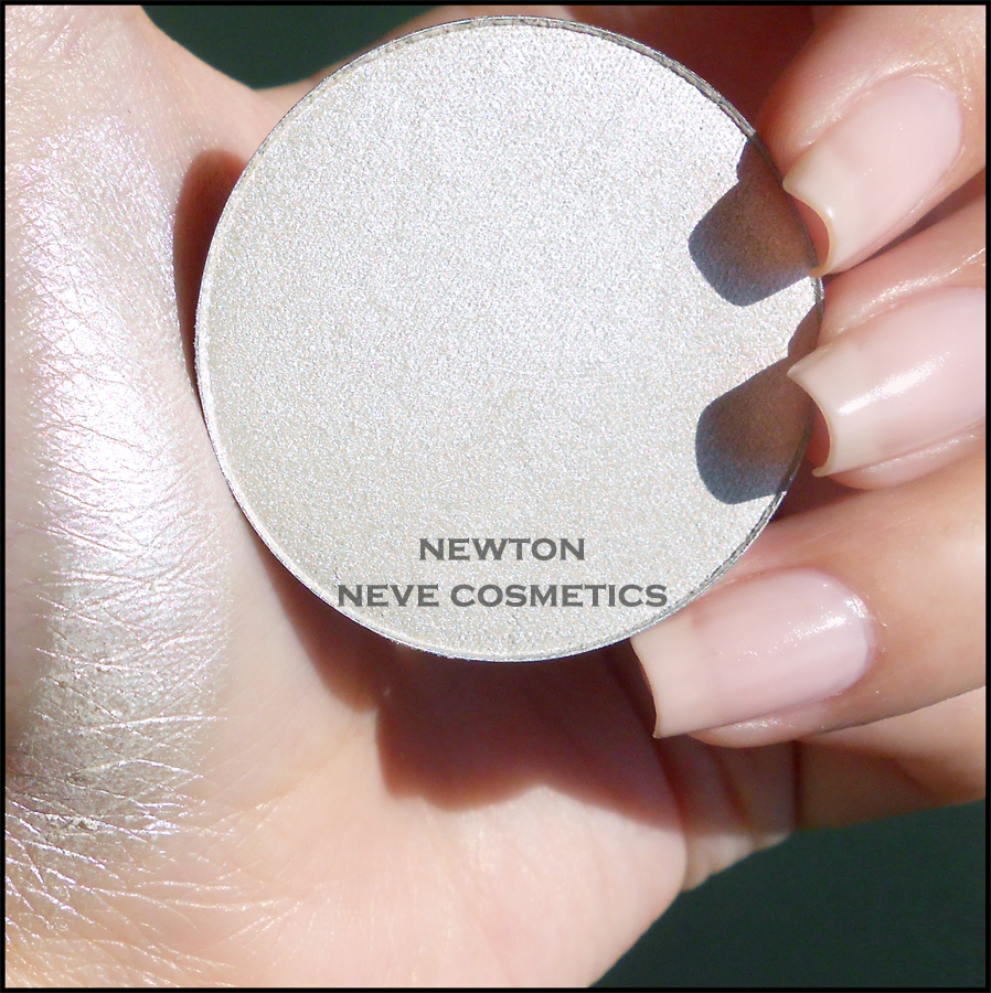 NaturaEcobio: [Review+Swatches] Neve Cosmetics - Mutations Collection