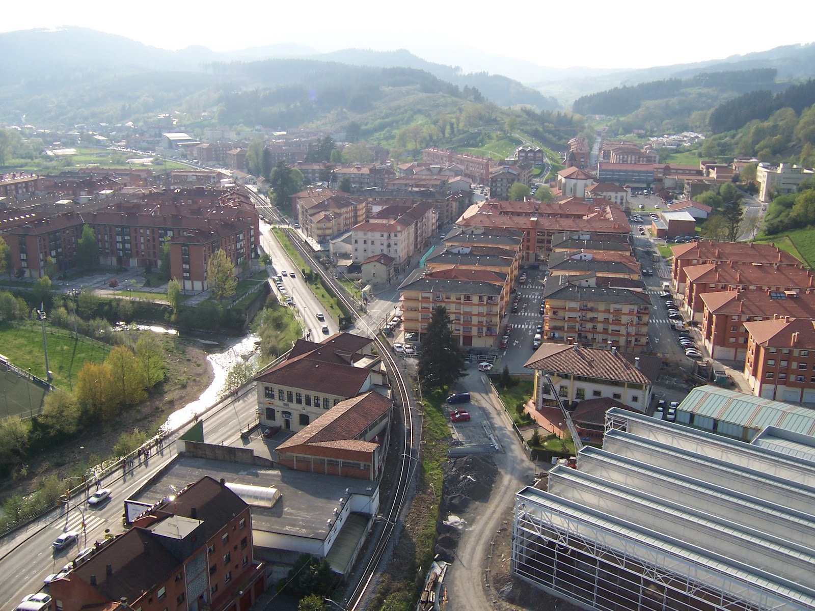 Zallak eraikin zaharrenak aztertuko ditu // Zalla examinará sus ...