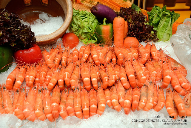 CHASING FOOD DREAMS: Melting Pot Café Buka Puasa Buffet @ Concorde ...