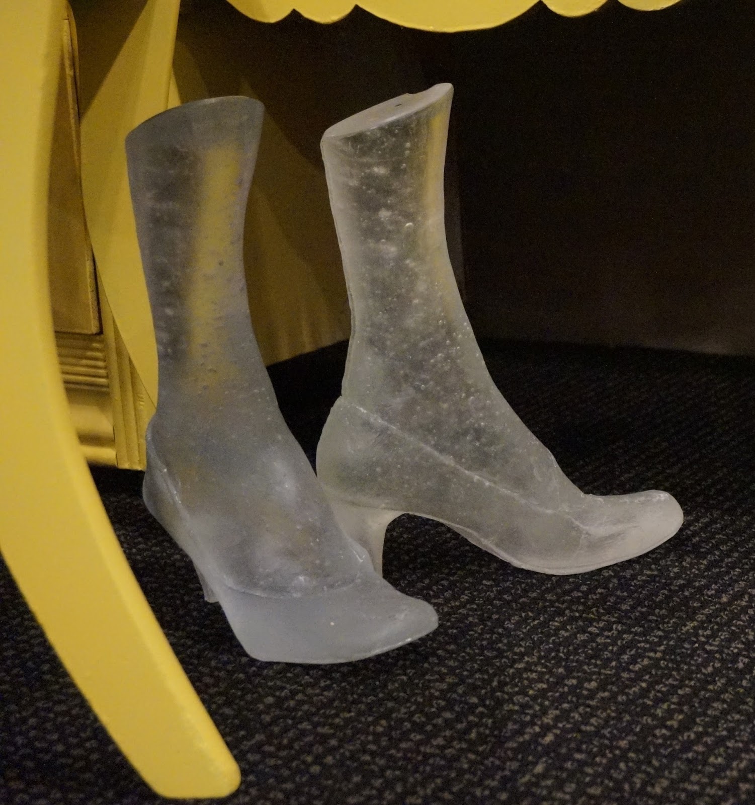 Art Exhibition: Gelas Kaki Anna Grabowski