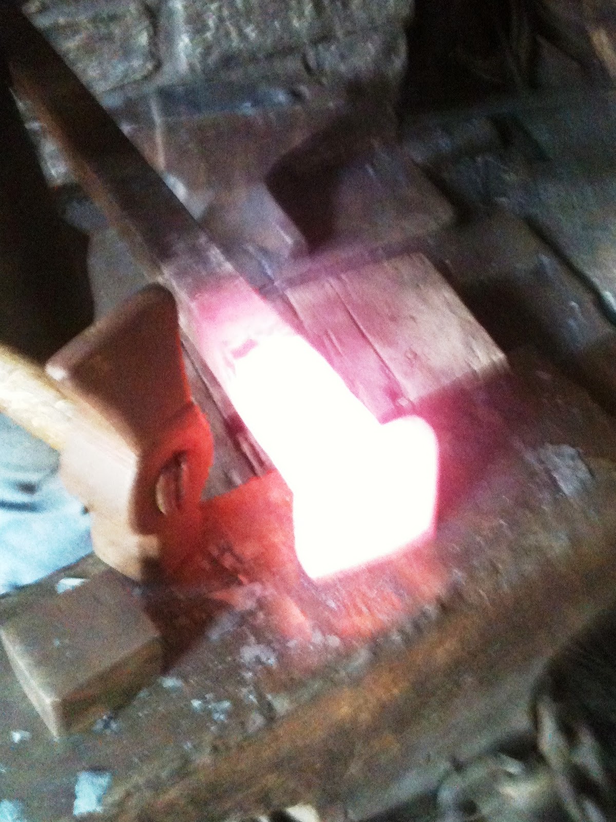 Rural Blacksmith: Blacksmith Tool Making: Forging a Flatter.