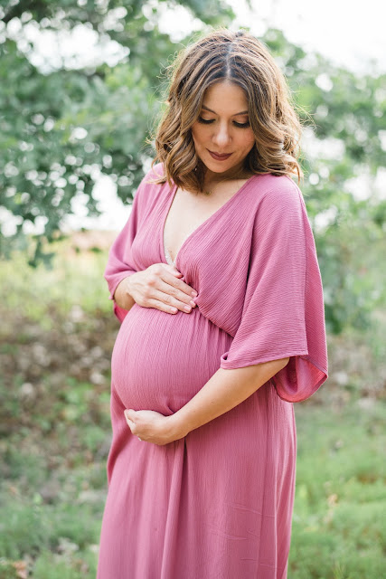 Our Lake Grapevine Maternity Photoshoot for Poppy Monroe | Jordan Dunaway