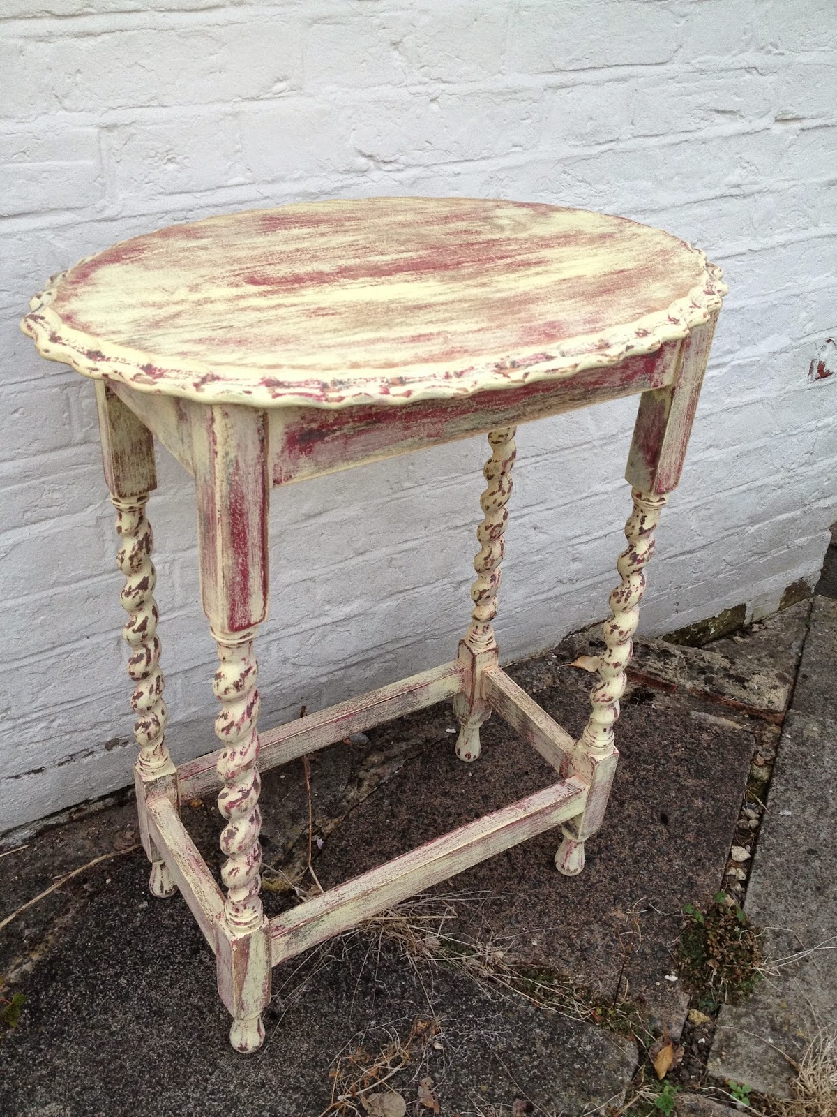 Spesh-chic: Heavy Distressed Pie Crust Table Step By Step And The Hand ...