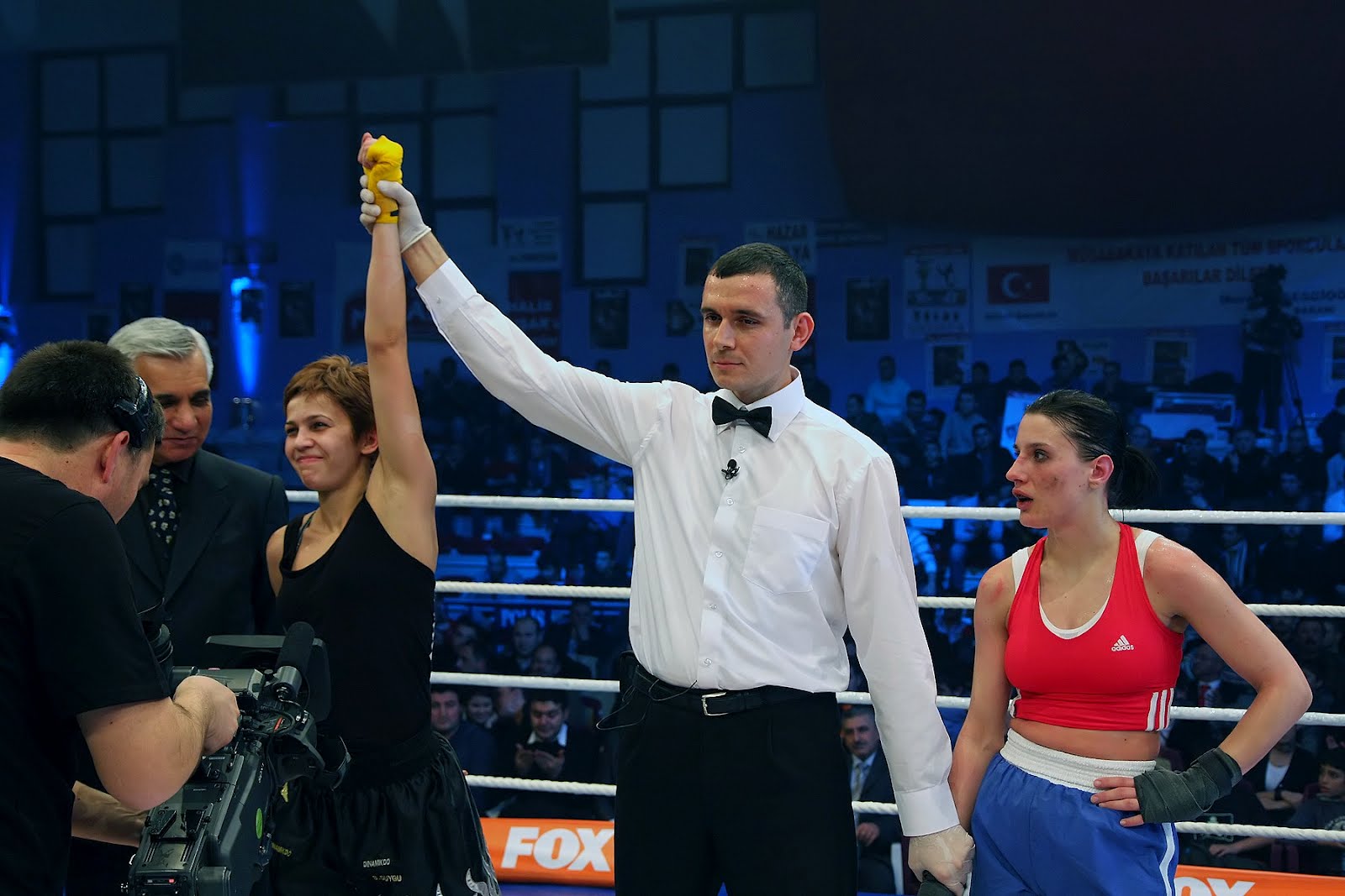 ALEX BOXING BLOG: CORINA CARLESCU Woman Boxer FRom Rumania
