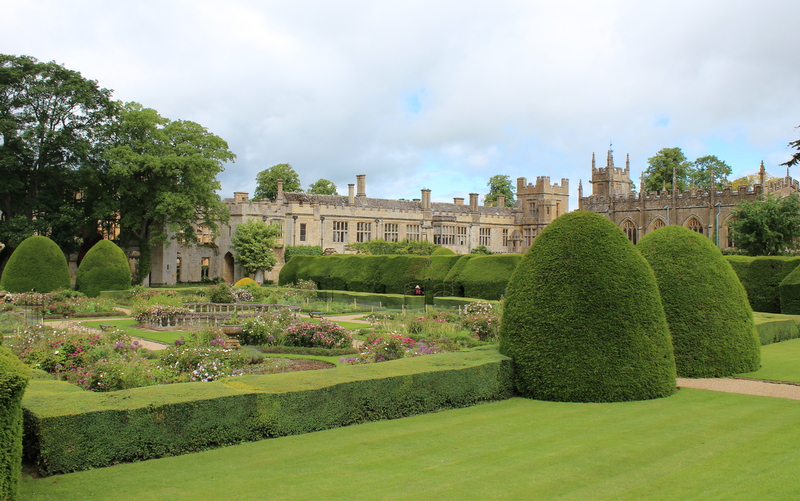 havedagbogen : ENGELSKE HAVER