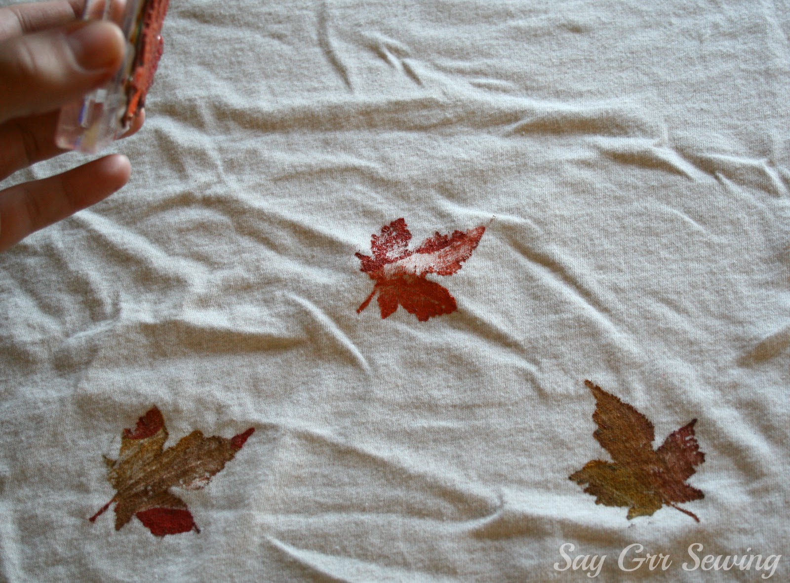 Say Grr Sewing: Leaf-Print Fall Dresses