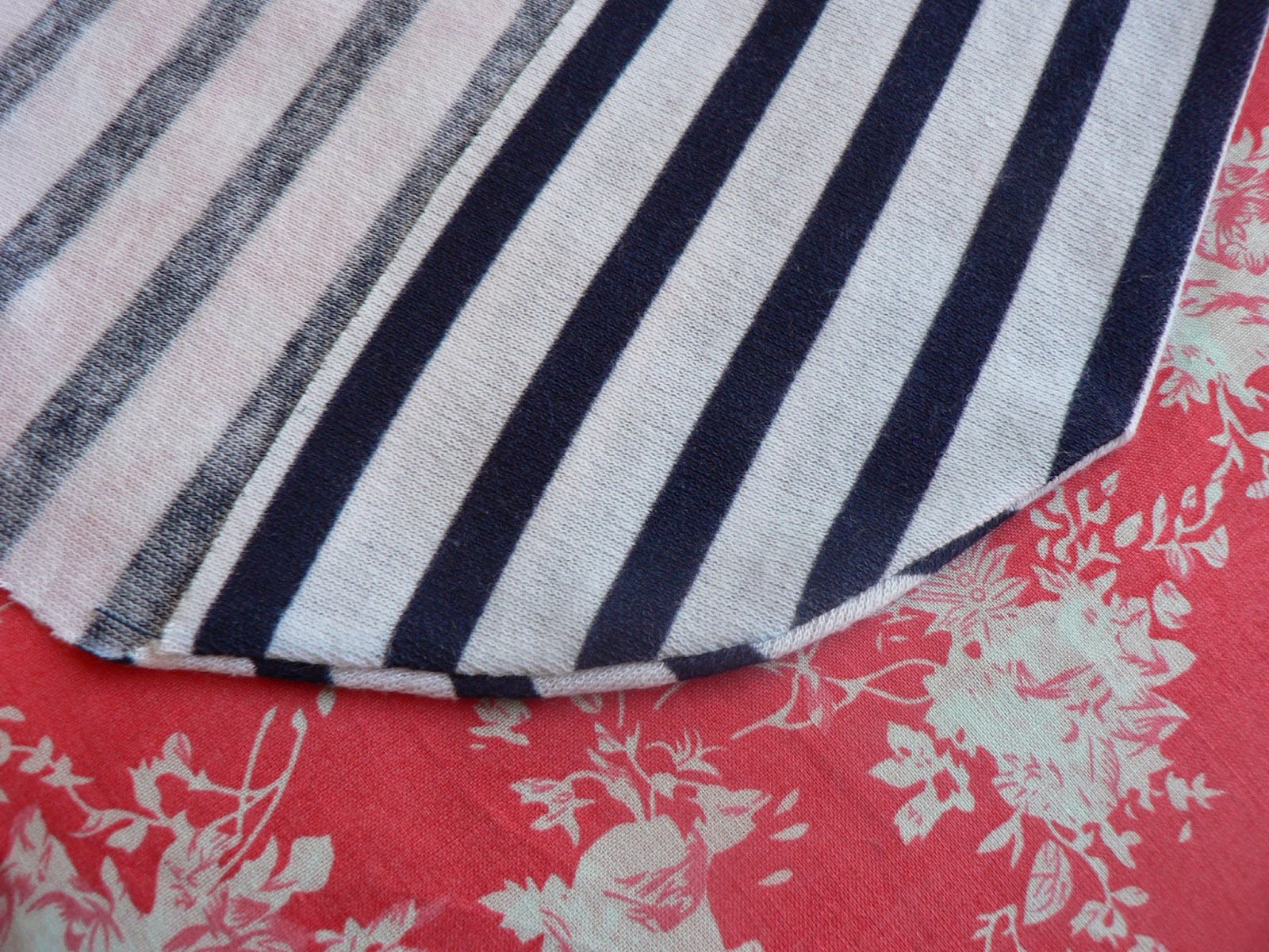 Mandy pattern hack - curved split hem