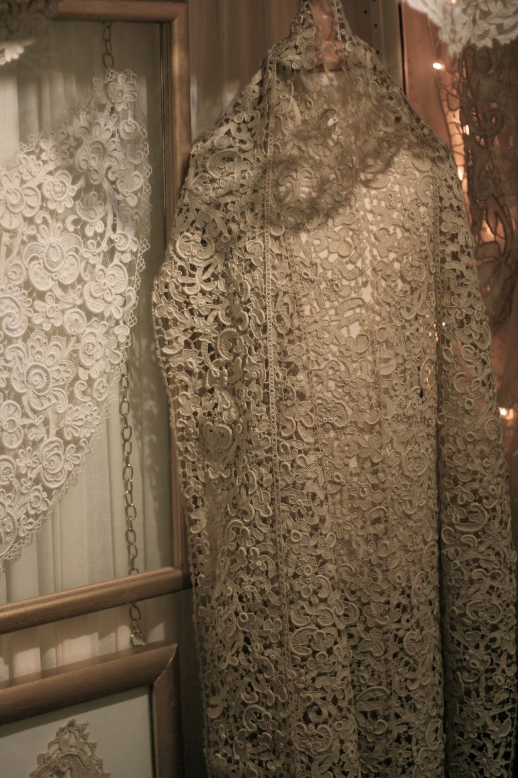 Rosemary Cathcart Antique Lace and Vintage Fashion: Sheelin Lace Collection