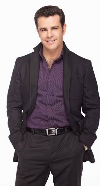 Men International : Eduardo Capetillo