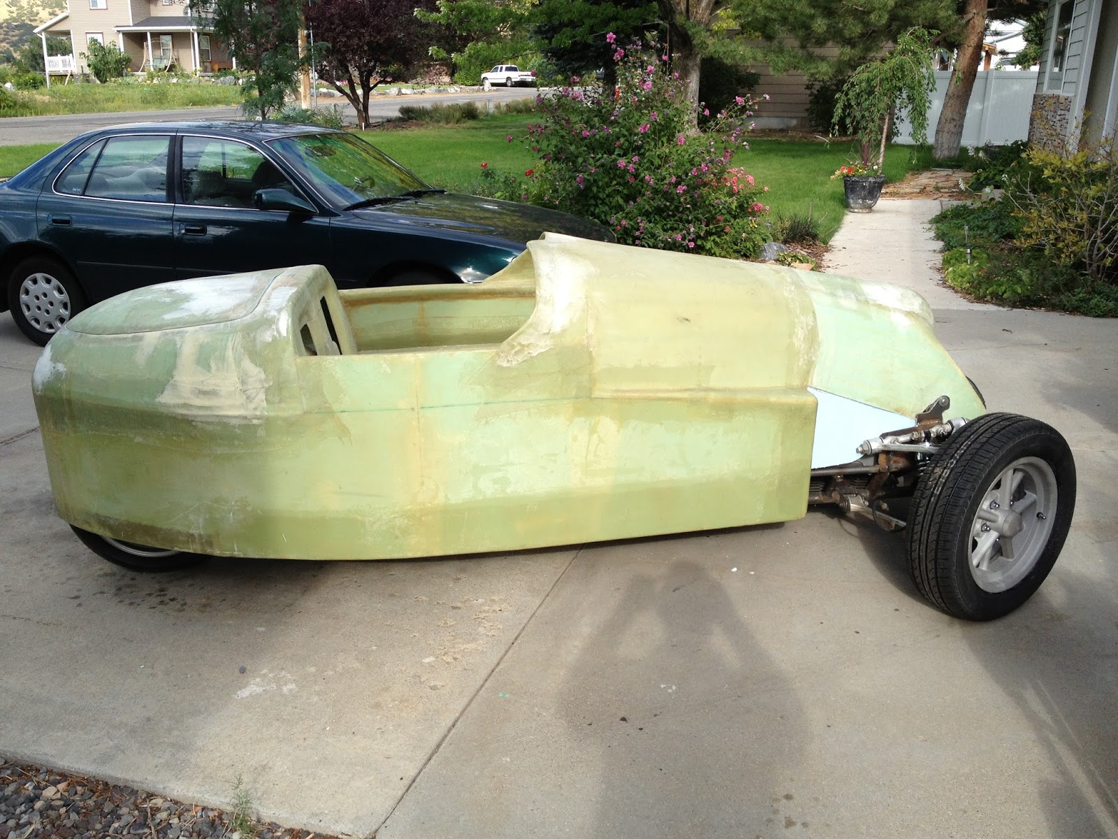 Crockett Motor Works: Rolling Chassis! Rocket Launcher Wheels