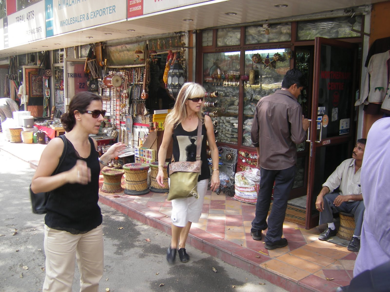 Janpath Market shopping