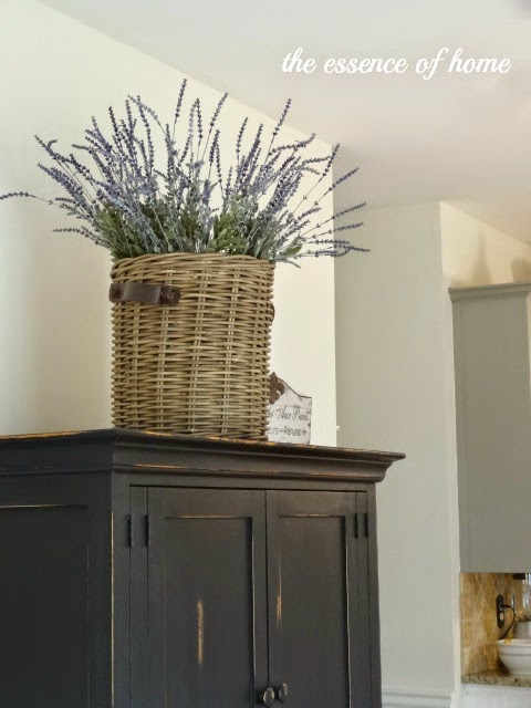 The Essence of Home: How to Make an Impressive Lavender Display
