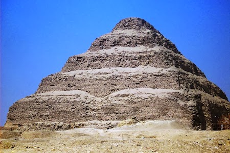 Minuni, mistere, secrete : Secretele piramidelor