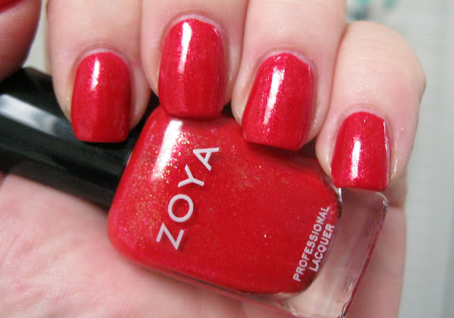 Lacquer Slacker Liz: A Bevy of Zoya Swatches (picture heavy)