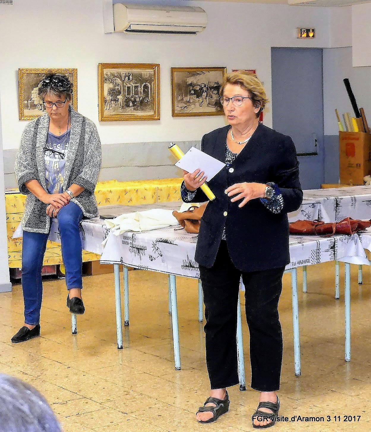 Aramon le Club des Aînés "Li FIEU DOU ROSE": VISITE D'ARAMOUN 3 11 2017