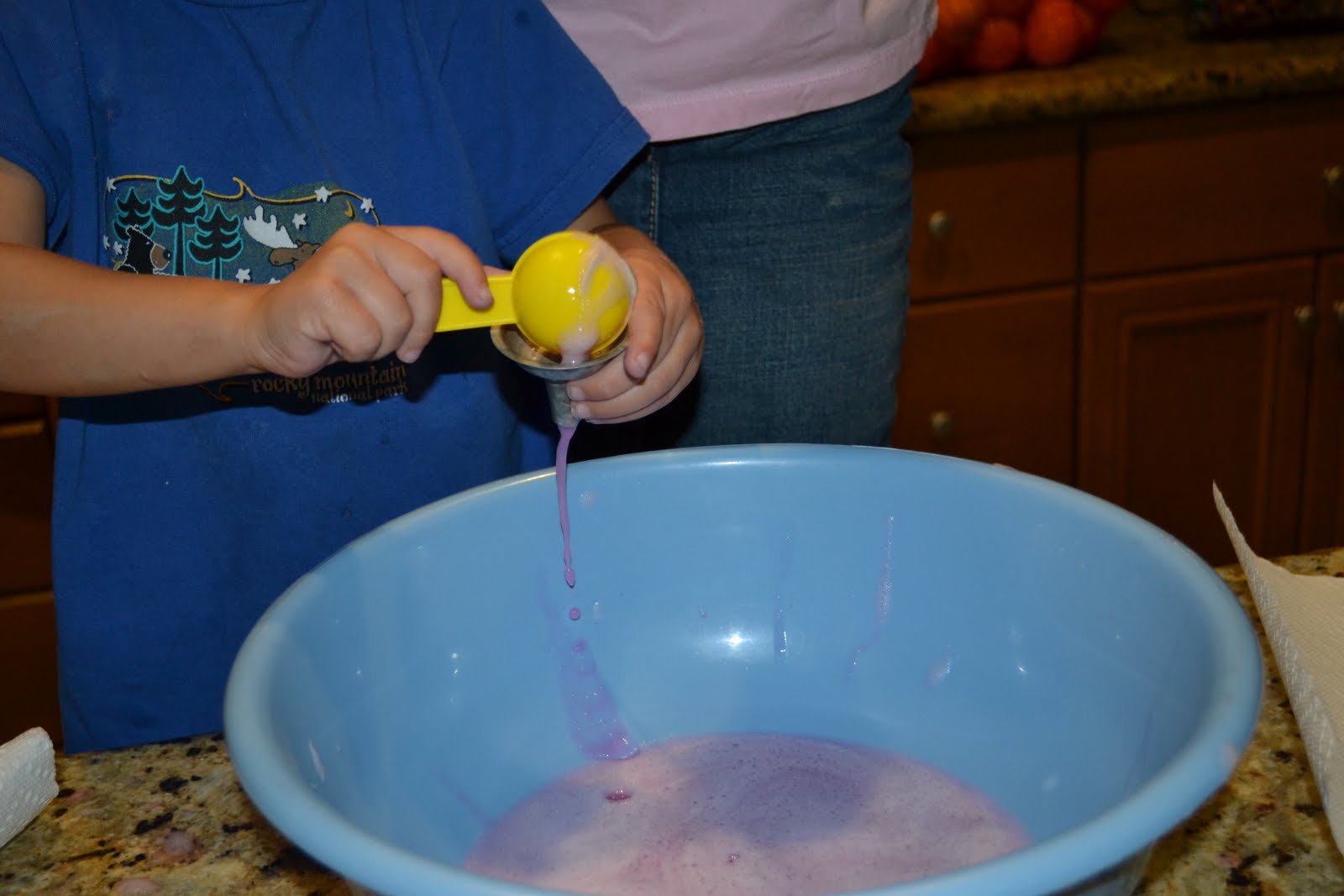 Messy Kids: 30 Days to Hands on Play: Concoctions: Elephant Toothpaste ...