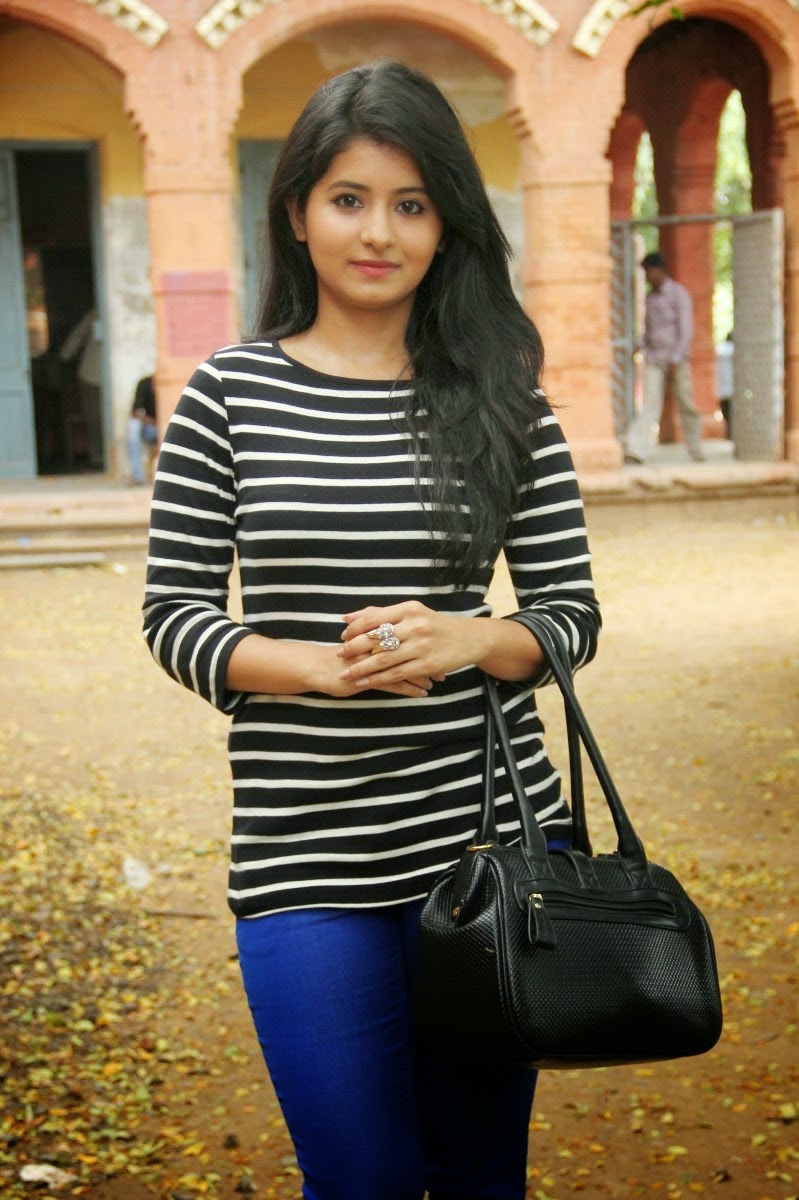Reshmi Menon Glam pics at Kirumi shooting spot |Tamil Cinema News ...