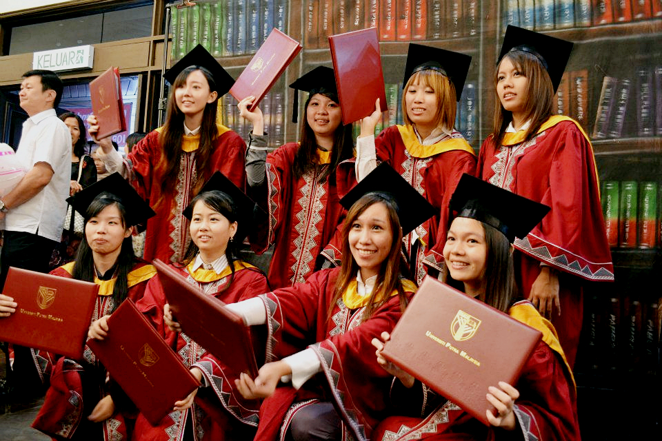 ♥Cailyn Evolution ♥: CailynEvolution First Phrase END - UPM Convocation ...