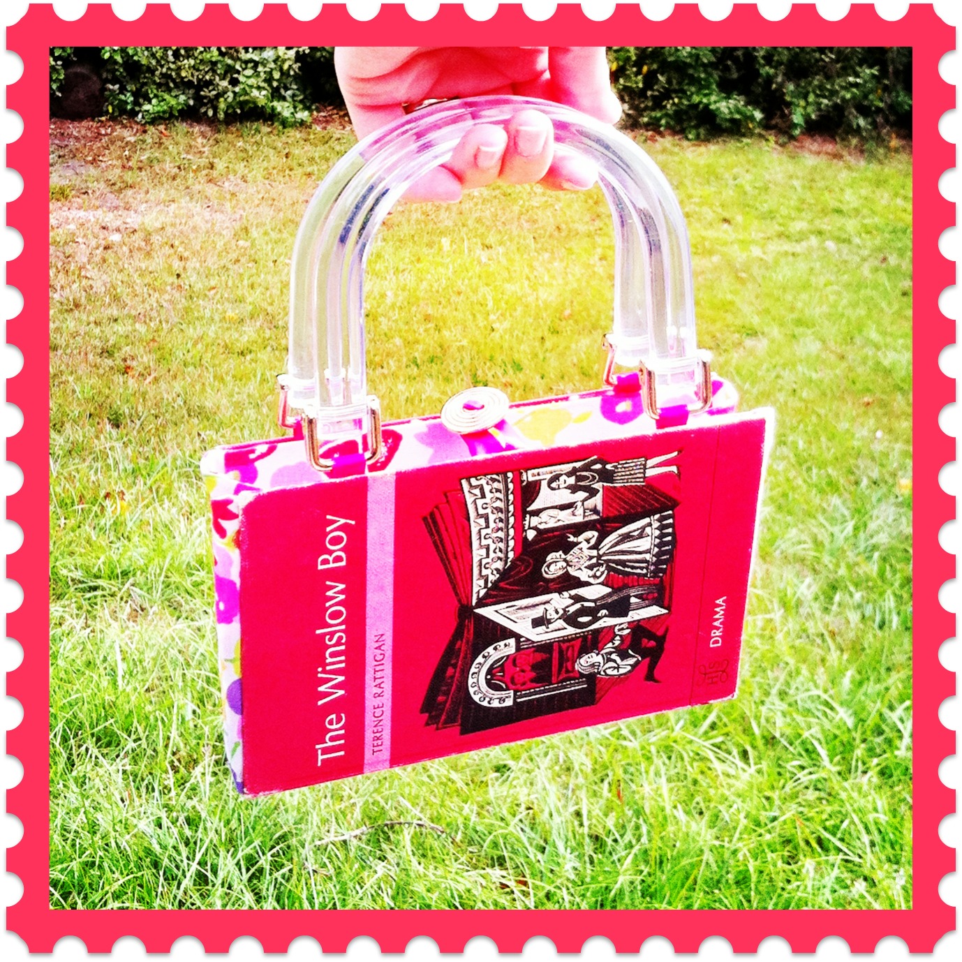 Craftin' with Momma Smith: Adventures in Book Purse making!