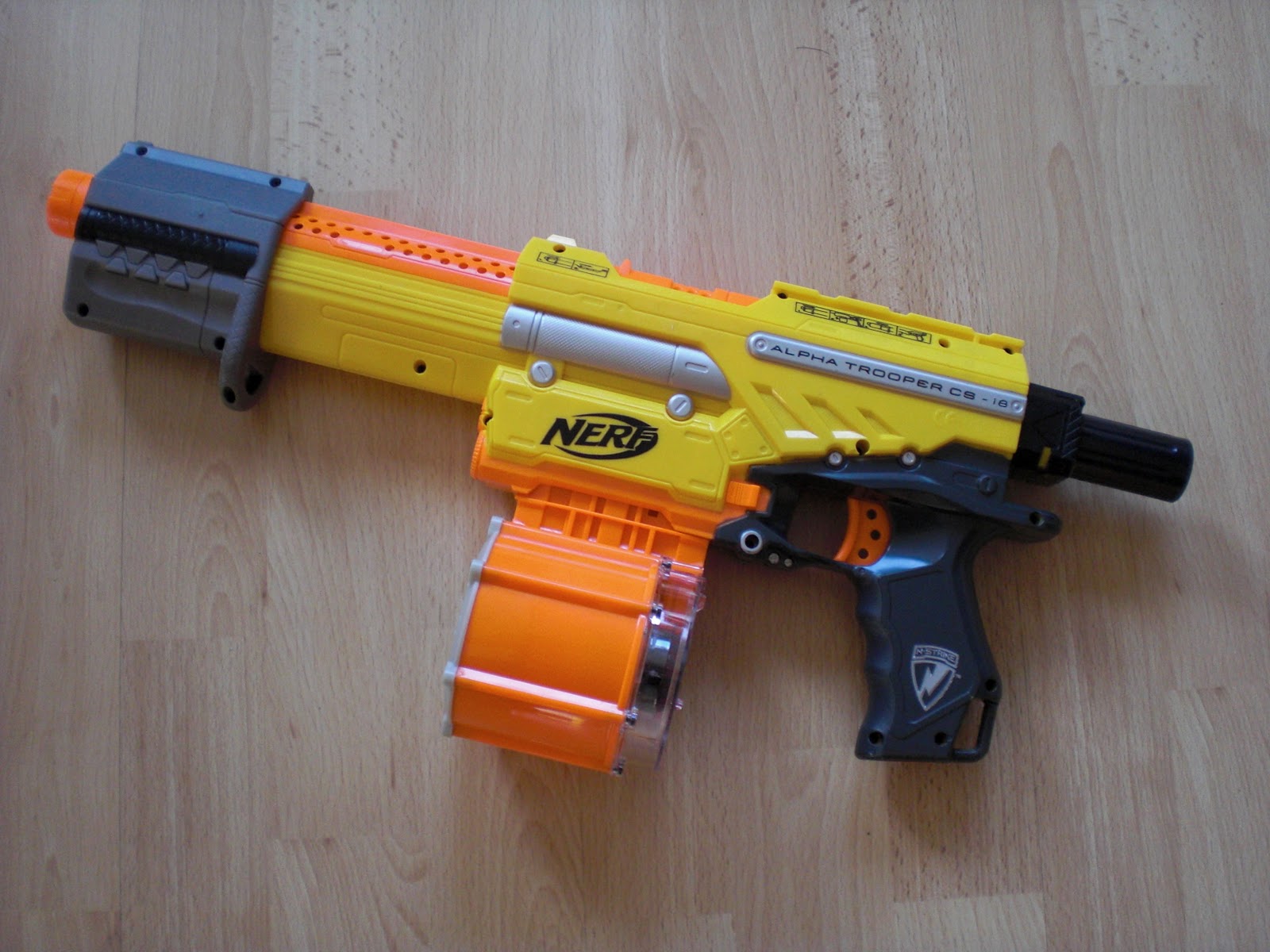 Dartblaster-World: Nerf - Alpha Trooper CS-18