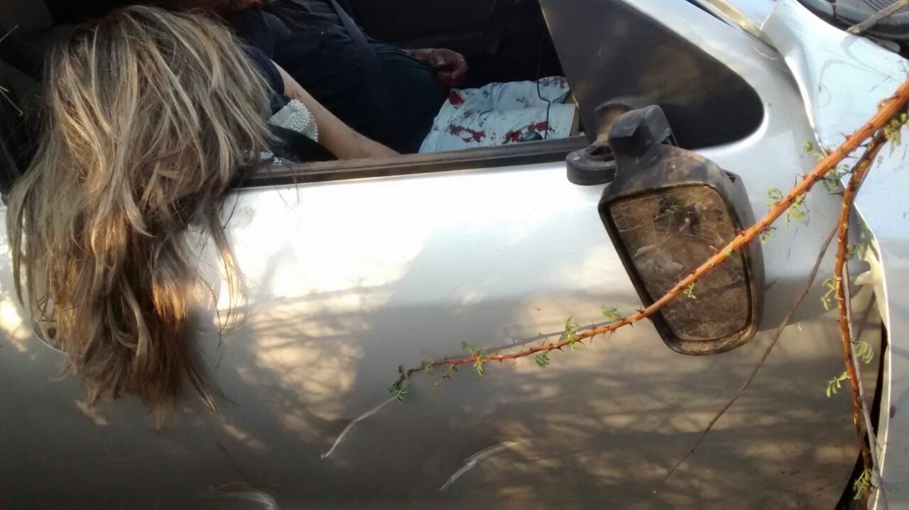 Casal é Encontrado Morto Dentro De Carro Em Cidade Do Sertão Veja