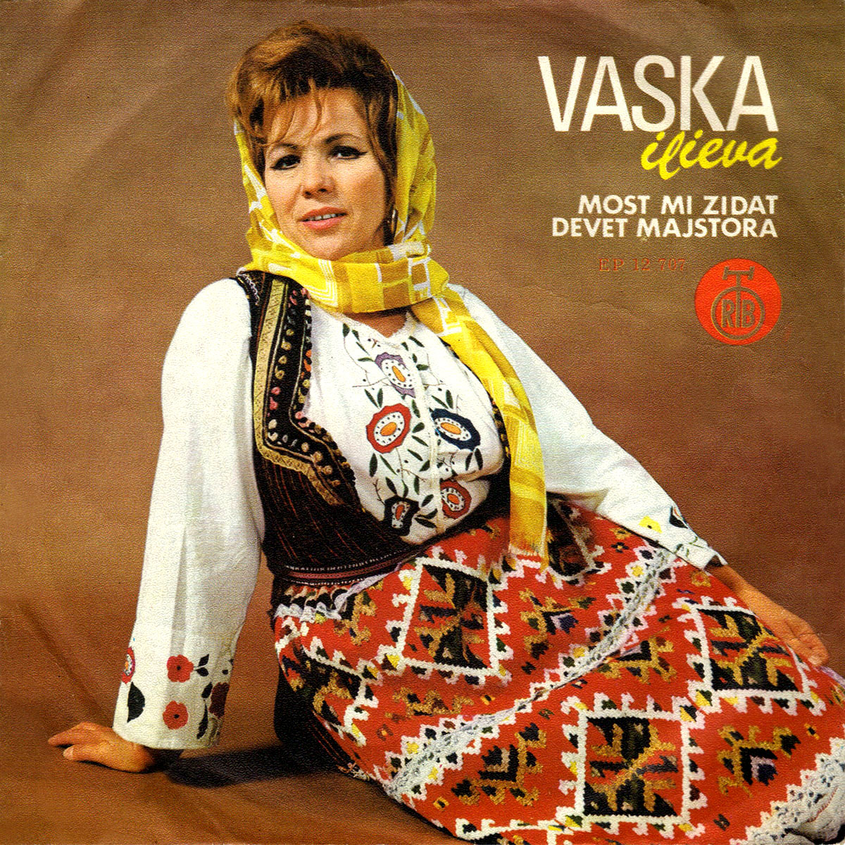 Фолклорна шарения: Vaska Ilieva - Most mi zidat devet majstora