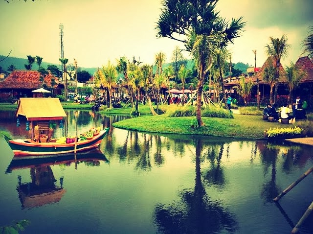 Floating Market Lembang Bandung - Low Budget Travel
