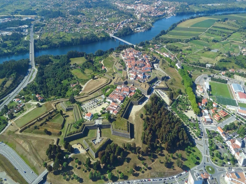 VALENÇA TUI INFO: Valença Oferece parte dos Impostos às Famílias 195 ...
