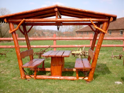 Mobilier Rustic: FOISOR CURTE