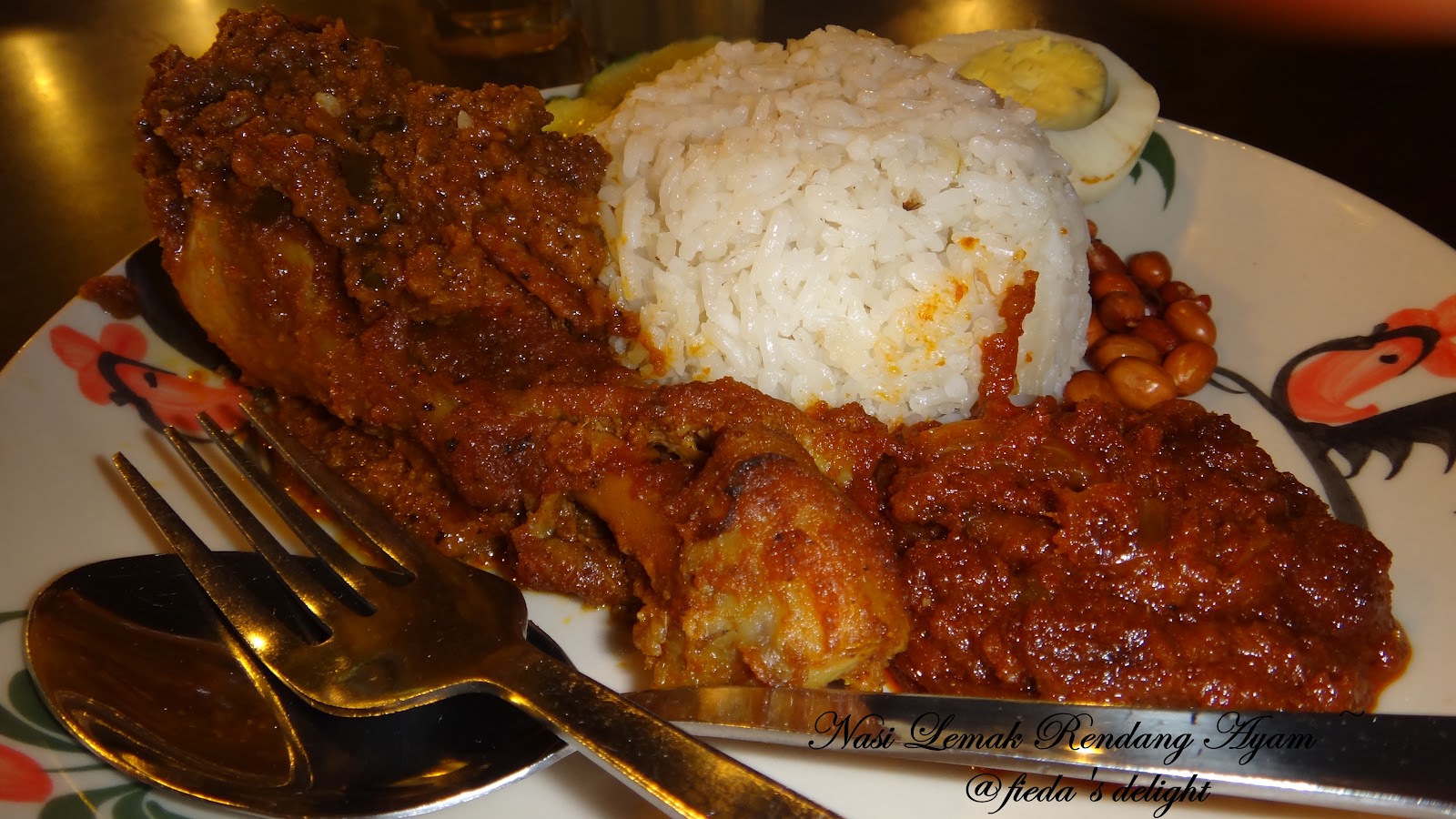 CooKiNG wITh LoVe...: Nasi Lemak Rendang Ayam
