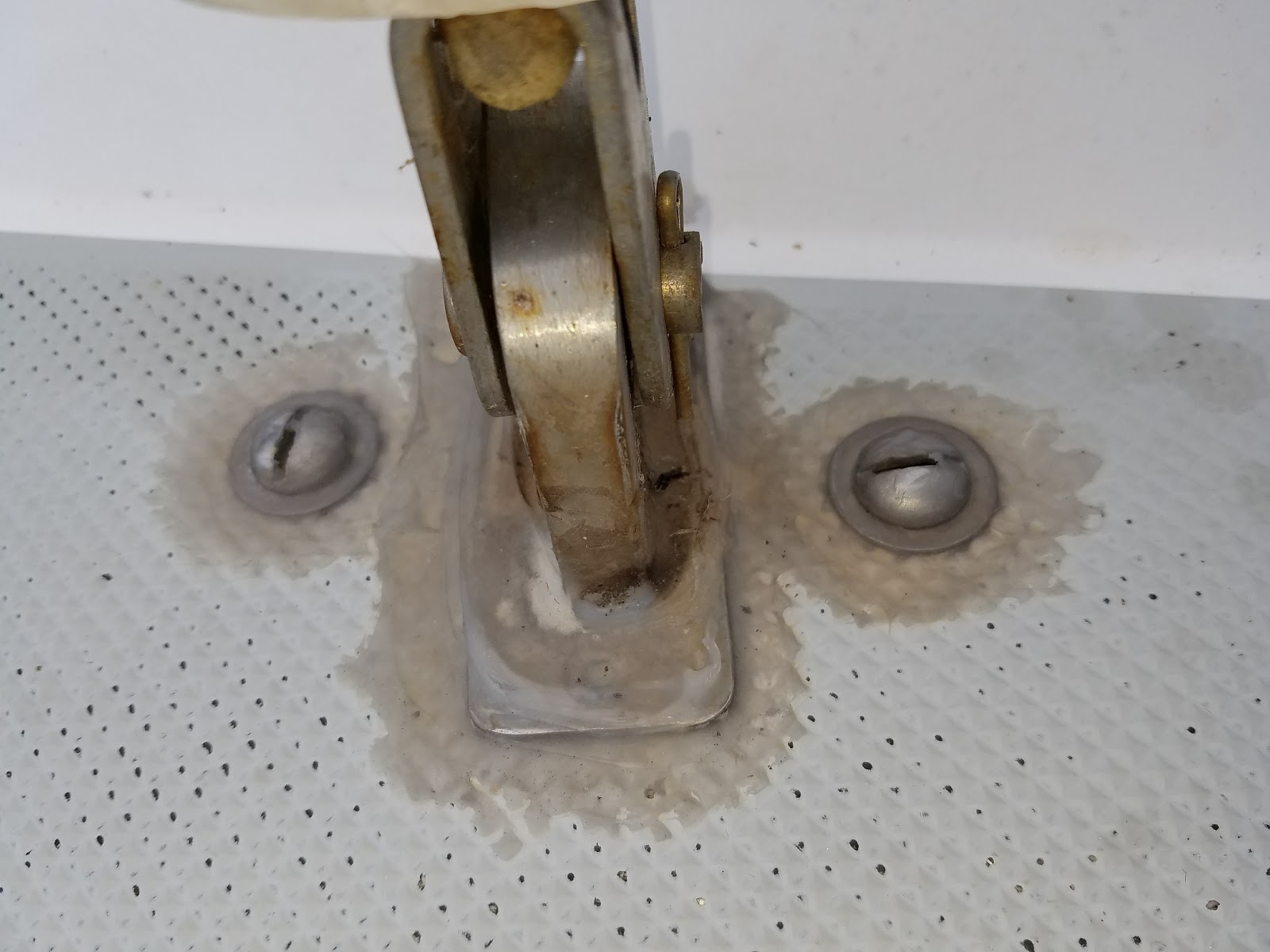 Eximius - from the beginning: Rebedding the Chain Plates