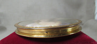 MYSTERY 1930'S COMPACT?