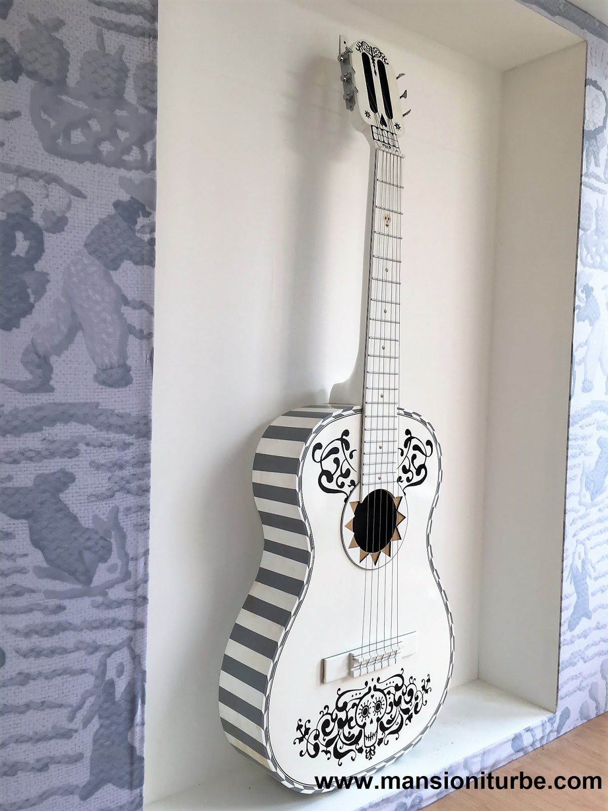 Guitars of Paracho, Michoacán