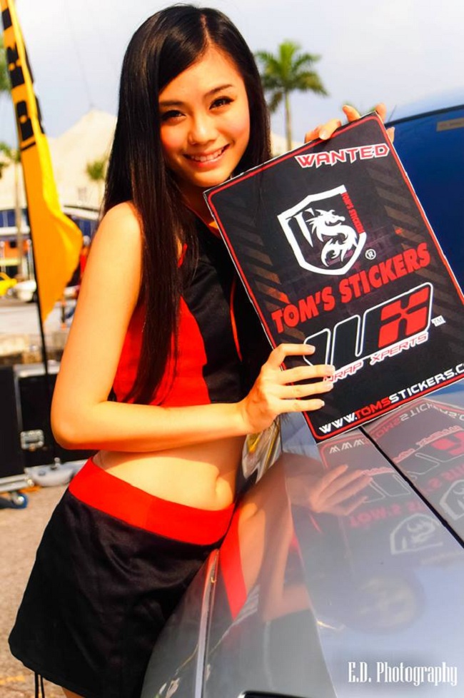 2013 Auto Salon Night Girls | Carsfresh