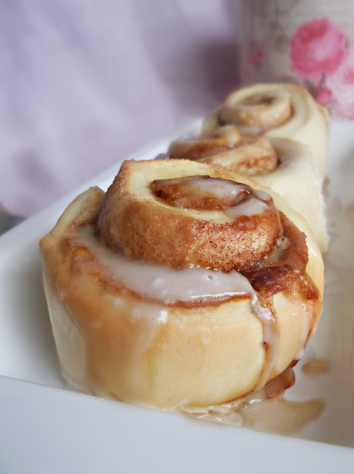 Lick The Spoon: One Hour Coffee Cinnamon Scrolls