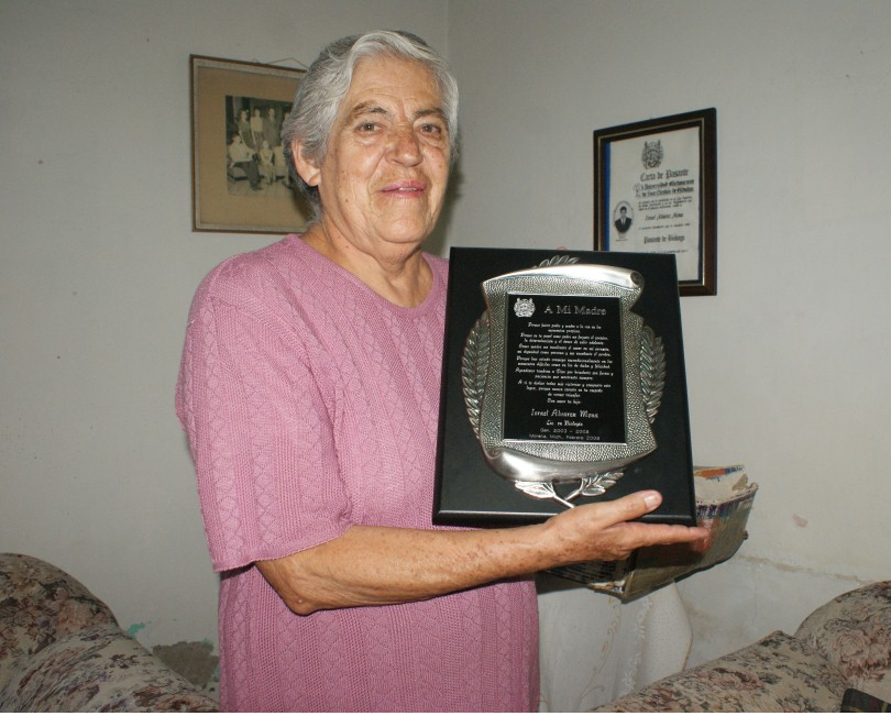 VIDAS REALES: “El que no vive para servir no sirve para vivir” Dalila ...