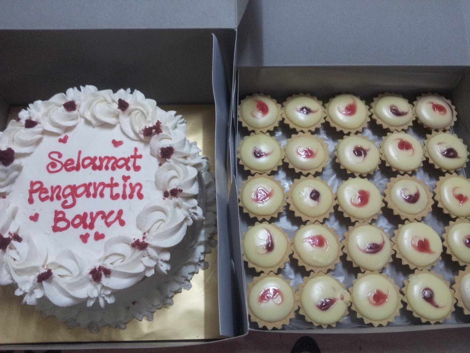 FEINAZCAKESHOUSE: March 2016