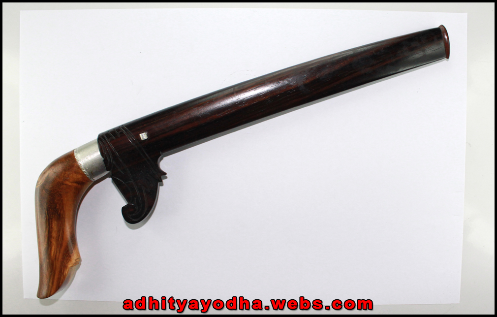 jual beli segala rupa: Badik Bugis La Gecong