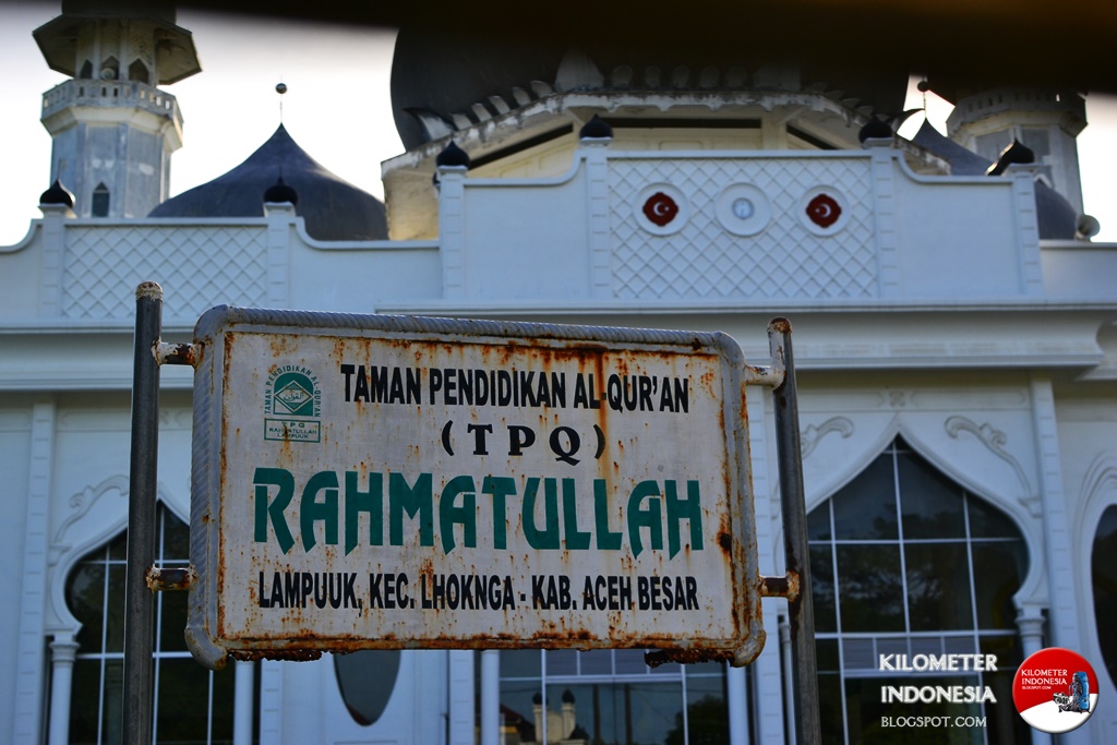 Kisah Masjid Rahmatullah Lampuuk Aceh - BUDIDAYA