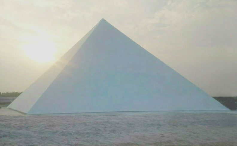 Pirámide, portal hacia la 4º dimensión y más allá.: Pirámides de Rusia