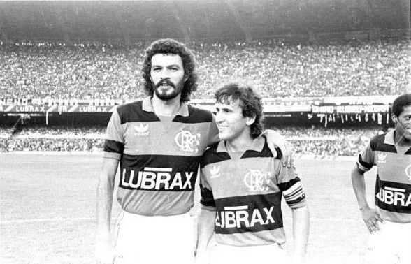 APAIXONADO POR FUTEBOL: A ÚNICO JOGO DE SÓCRATES E ZICO JUNTOS PELO ...
